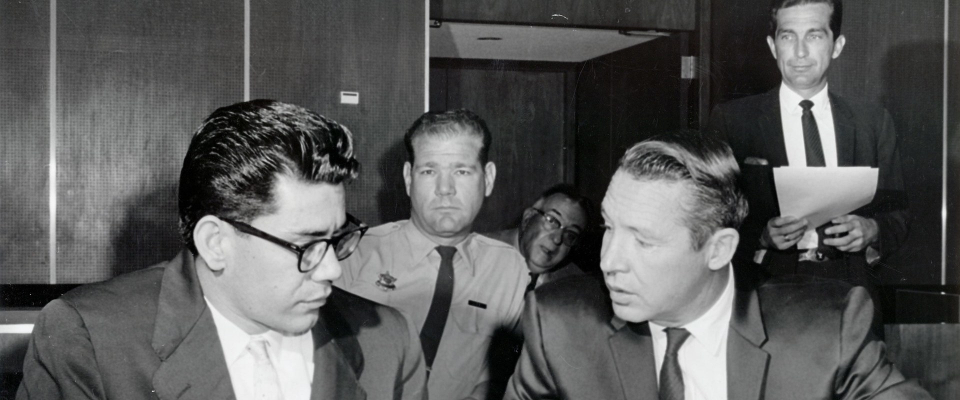 How does miranda rights work in criminal cases?